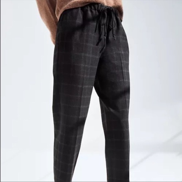 Aritzia | Pants & Jumpsuits | Babaton Jimmy Pant Grid | Poshmark